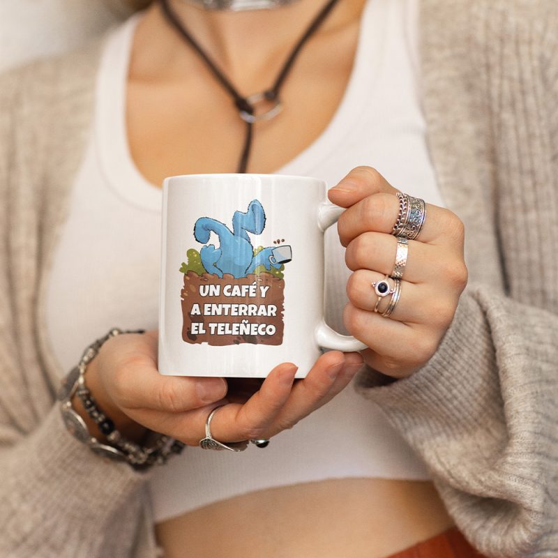 Taza Un café y a enterrar el Teleñeco - Daniel Fez - Lovers Comedy